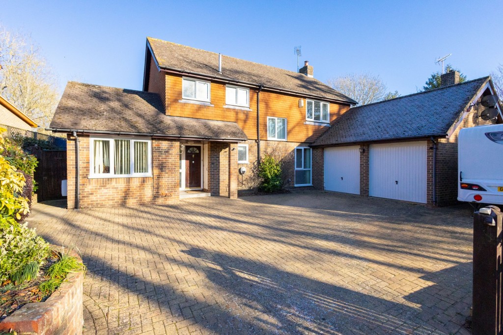 Beacon Oak Road, Tenterden, TN30, 4 bedroom, House